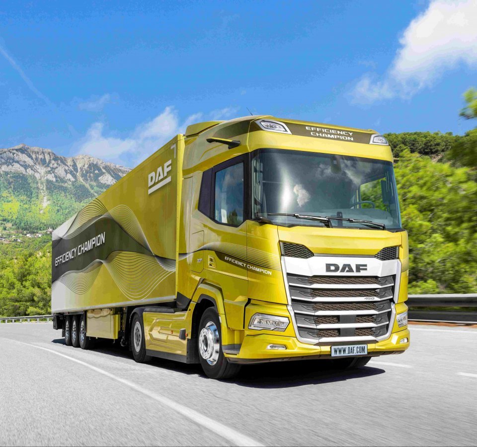 DAF raises efficiency bar with Efficiency Champion at RTX